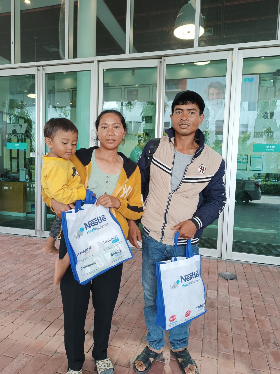 Chung tay mang đến Phép Màu Y Tế chữa trị nang giáp lưỡi cho bé K’ Chí Việt - GiveNow